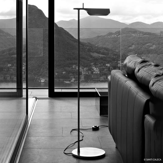 FLOS Tab lampadaire LED, noir | Luminaire.fr