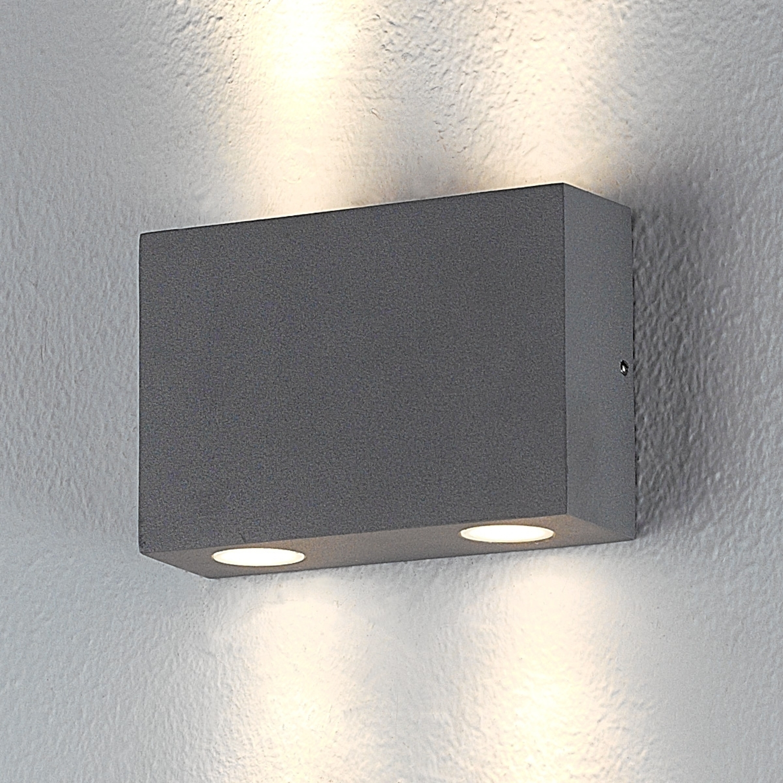 Rectangular outdoor wall light Henor with 4 LEDs | Lights.ie