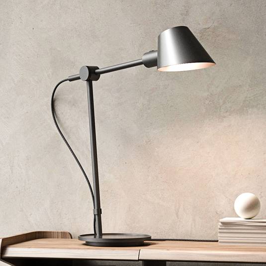 Stay Long table lamp, black | Lights.co.uk